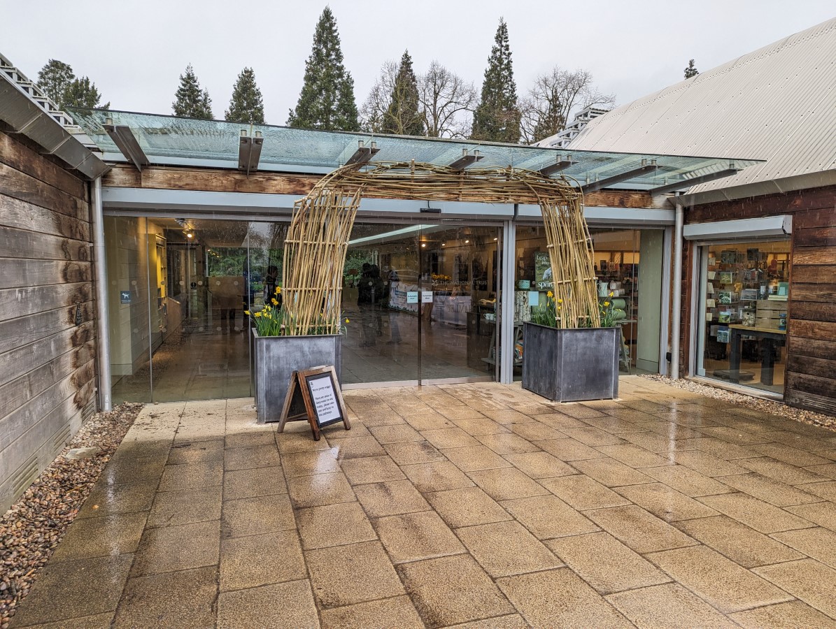 Anglesey Abbey, Gardens and Lode Mill - Parking and Arrival | AccessAble