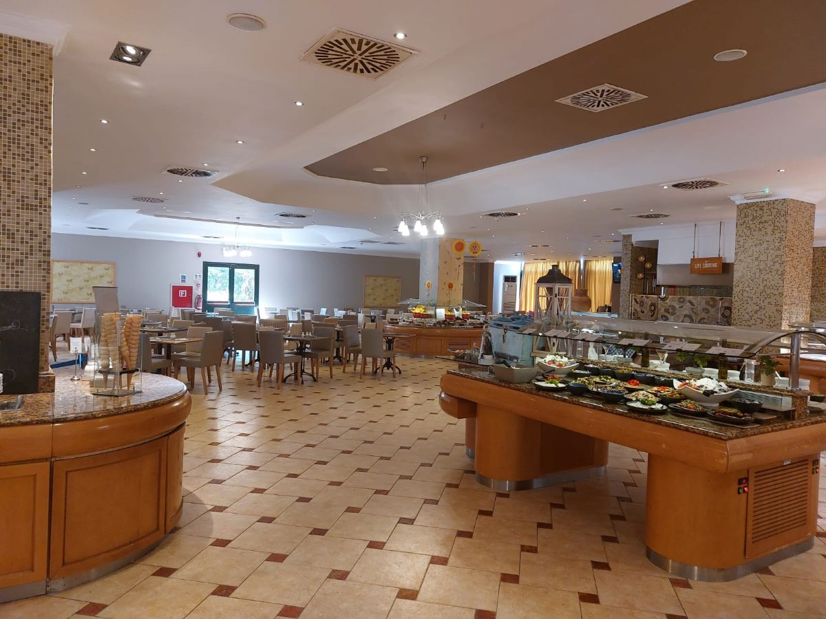 Atlantica Aegean Blue - Restaurants | AccessAble