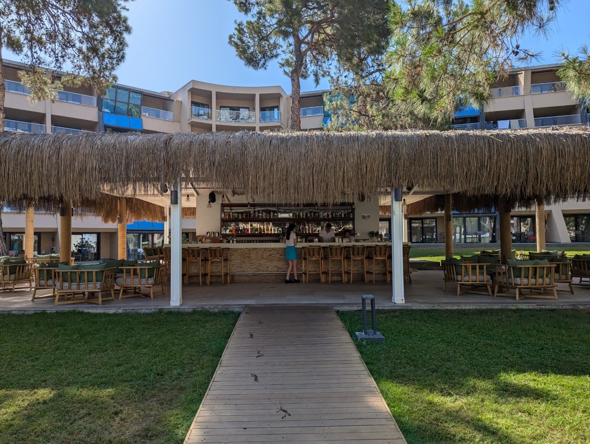 Rixos Sungate - Fantasy Bar | AccessAble