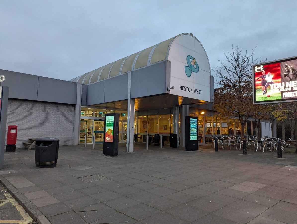 M4 - Heston Services - Westbound - Moto - Changing Places | AccessAble