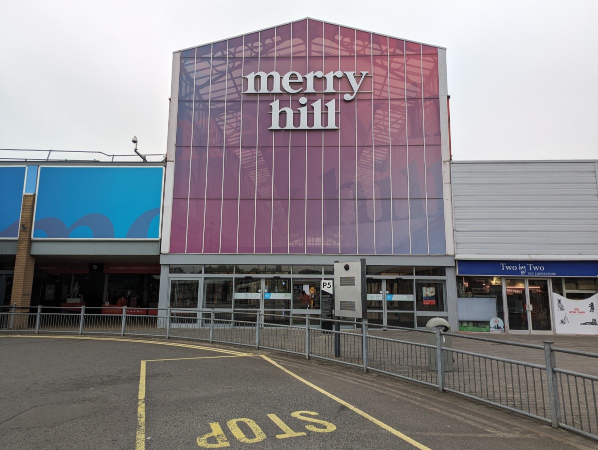 Merry Hill - P5 Car Park and Entrances | AccessAble