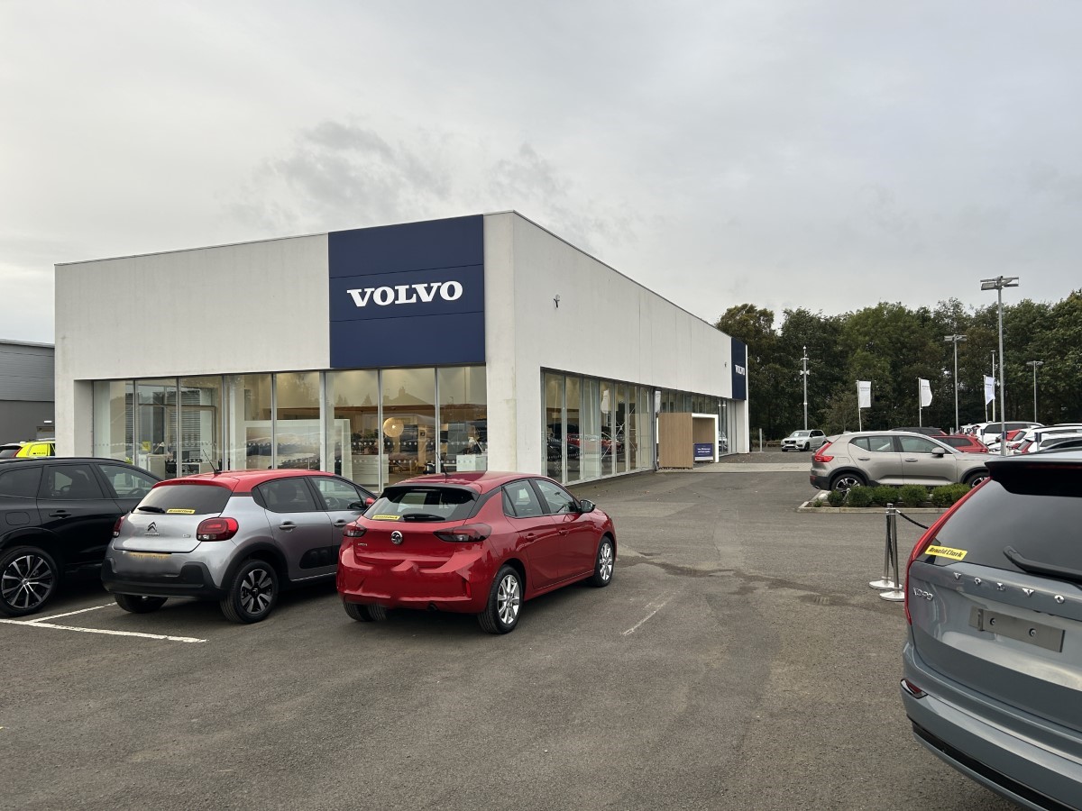 Arnold Clark Stirling Volvo / Used Car Centre | AccessAble