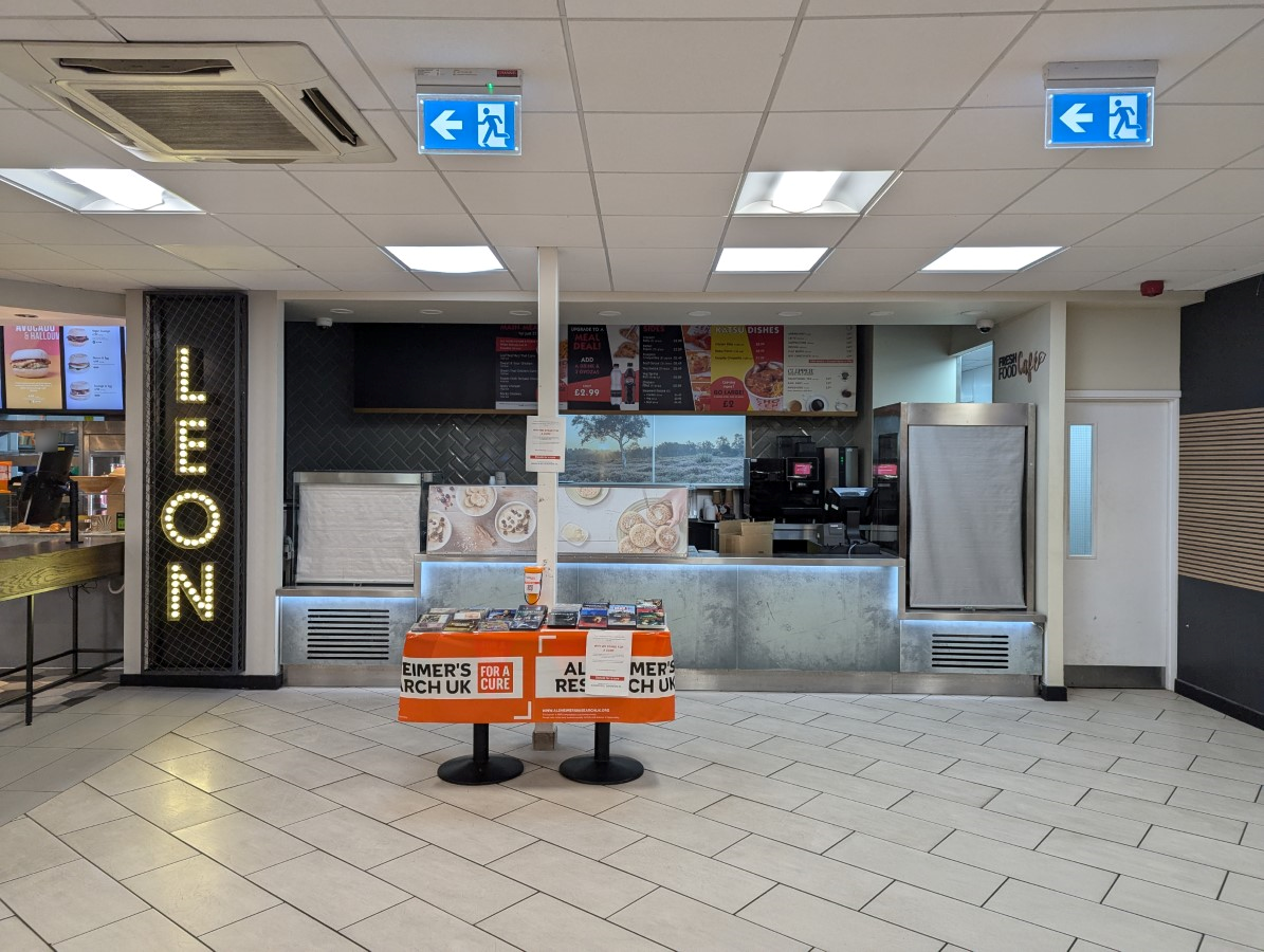Fresh Food Café / Chozen Noodle - M27 - Rownhams Services - Southbound ...