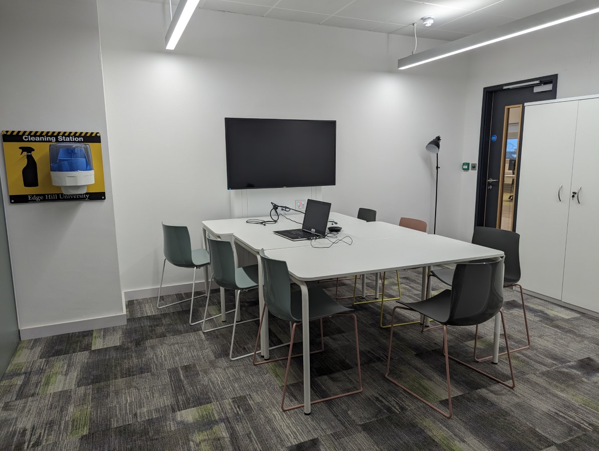 Staff Meeting Room | AccessAble