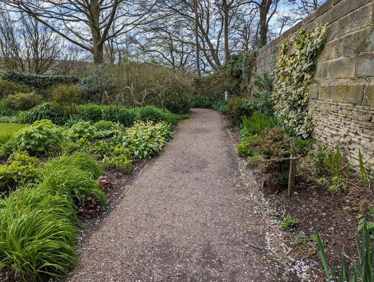 East Riddlesden Hall - Gardens | AccessAble