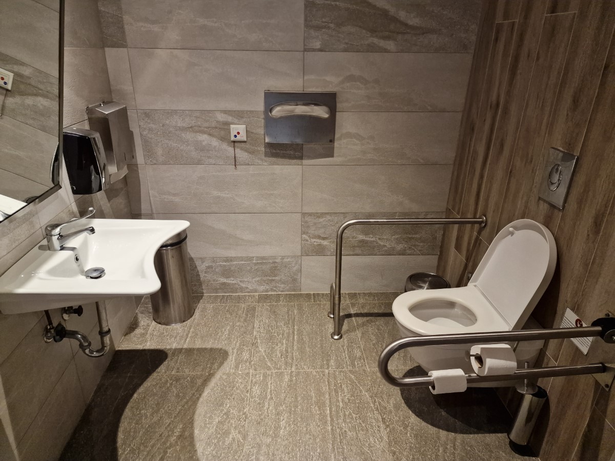 Hotel Baia Lara - Toilets with Adaptations for Disabled People | AccessAble