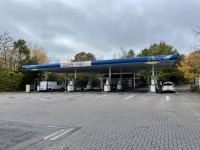 Tesco Redditch Extra Petrol Station | AccessAble