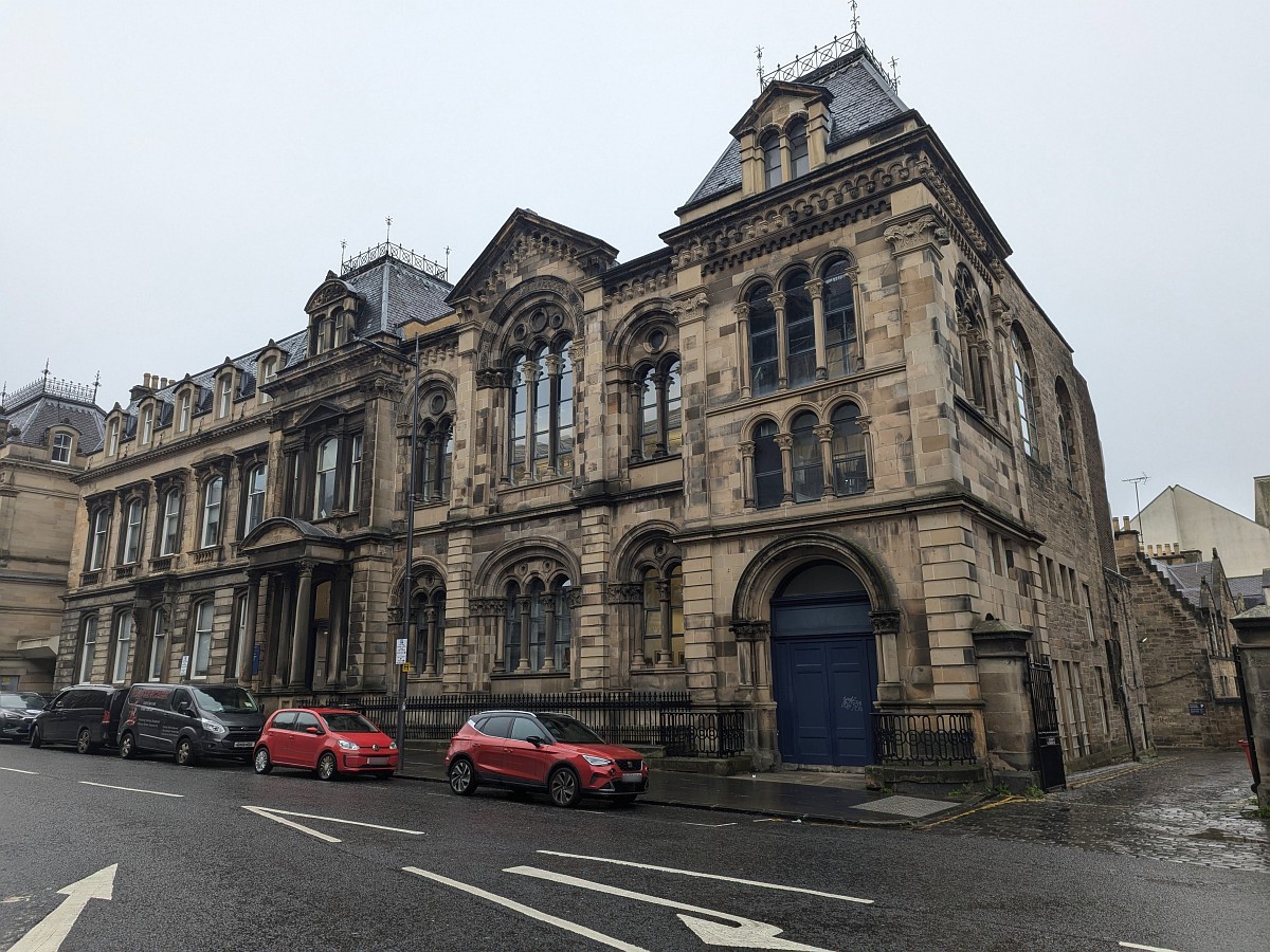 2.403 - Elliot Room | AccessAble