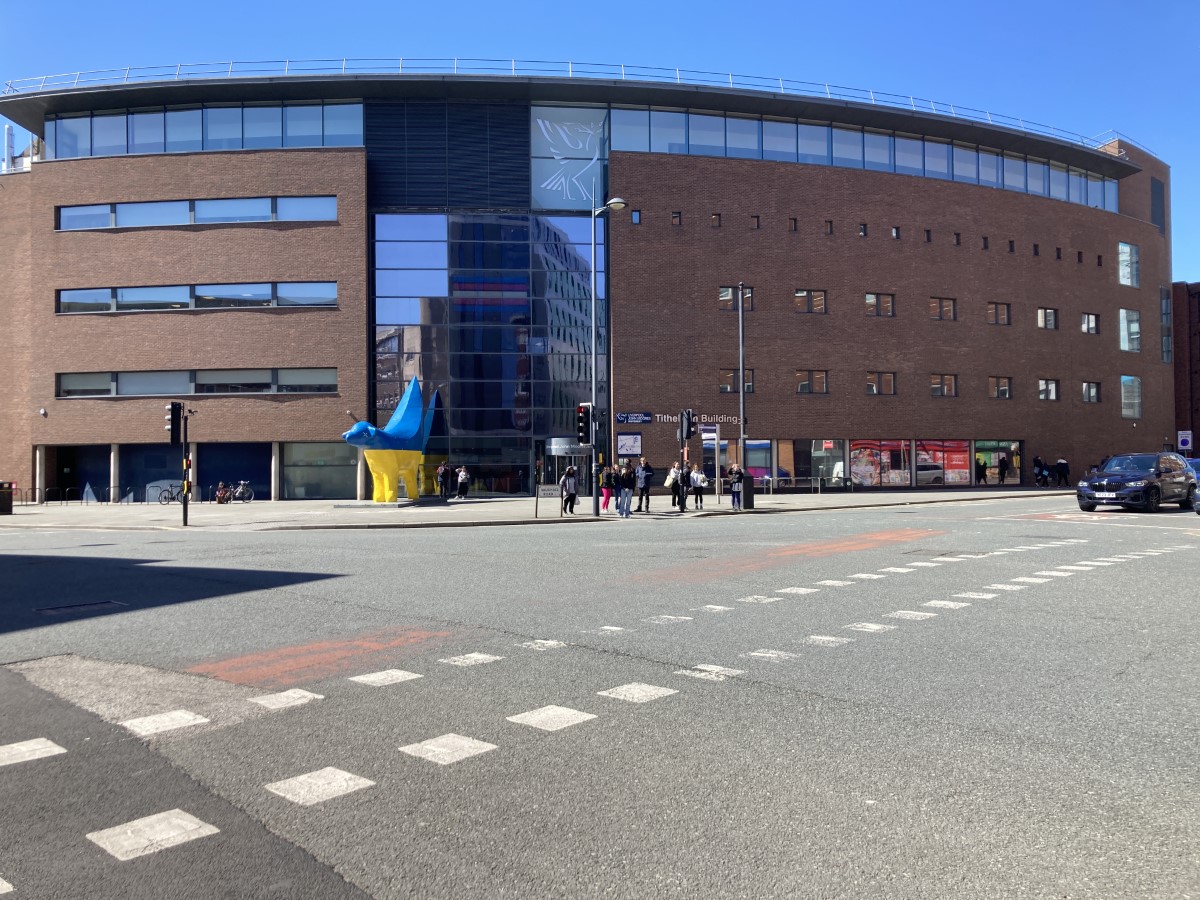 Avril Robarts Library | AccessAble