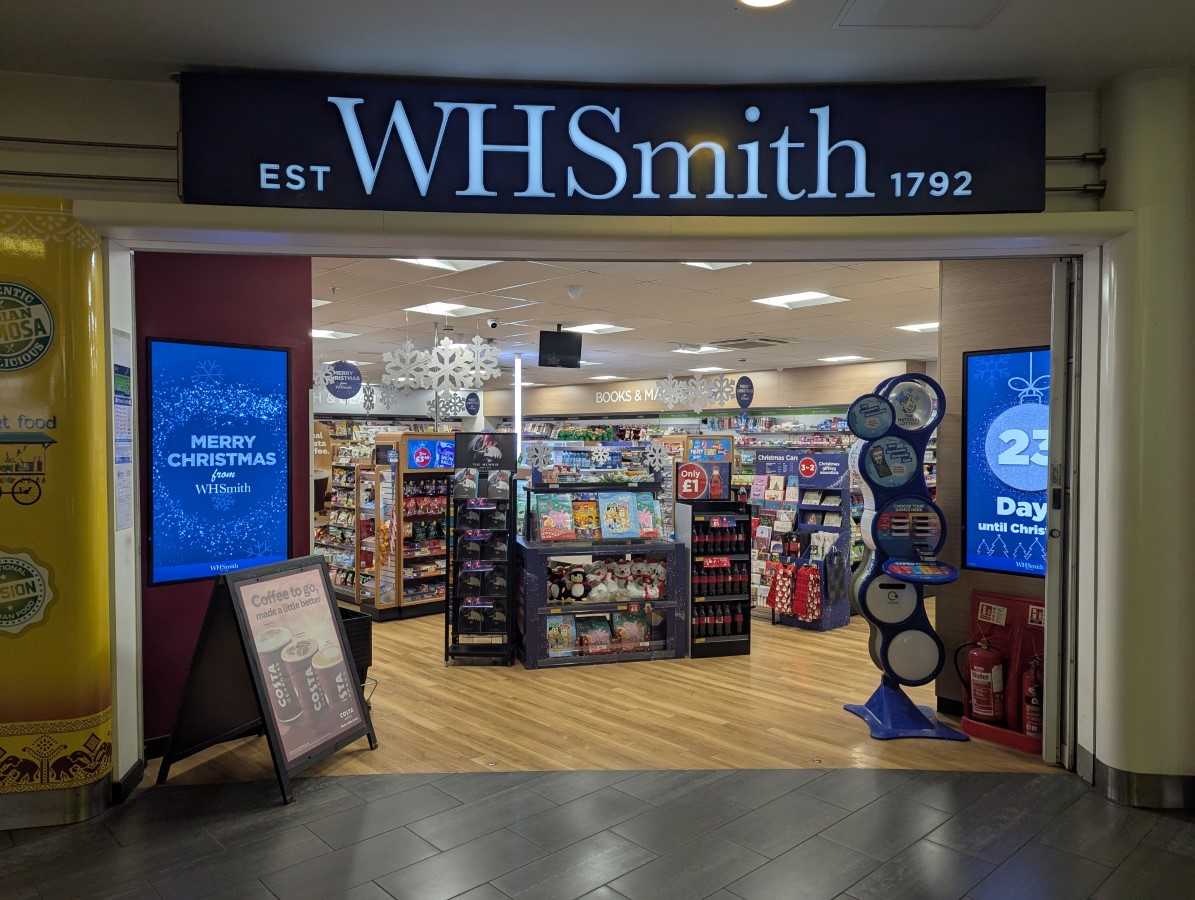 WHSmith - M25 - Cobham Services - EXTRA | AccessAble