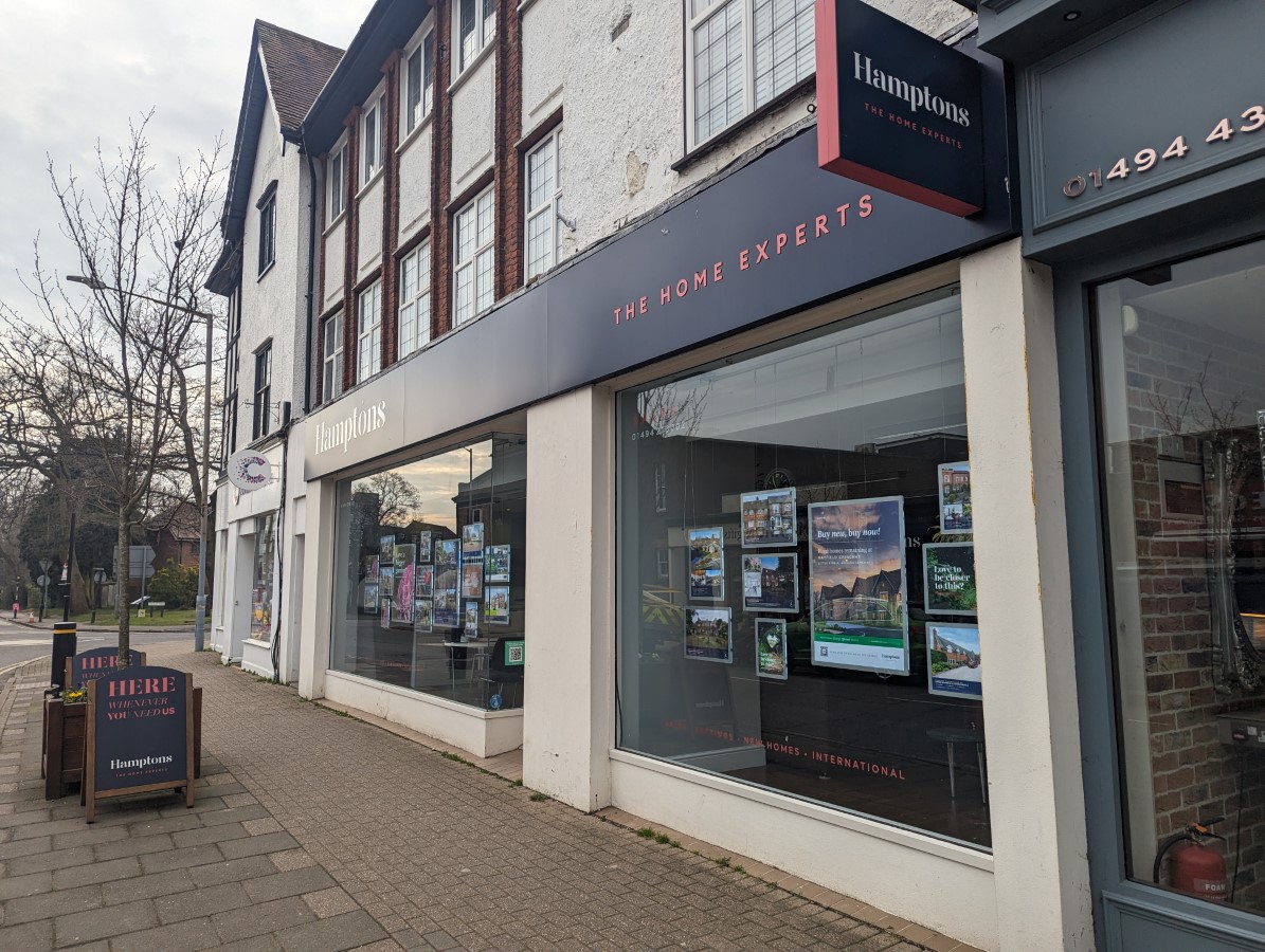 Hamptons - Amersham | AccessAble