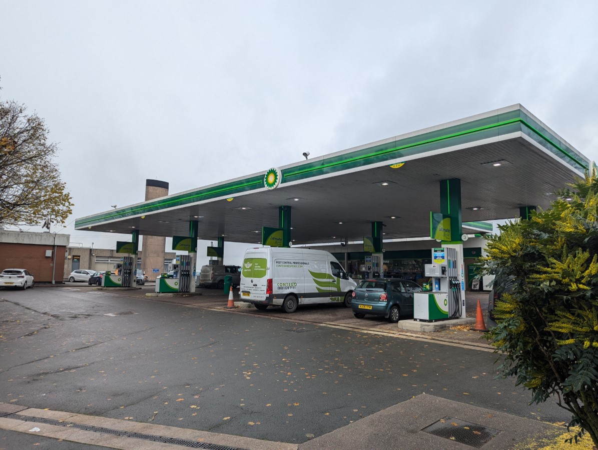 BP Petrol Station - M5 - Frankley Services - Northbound - Moto | AccessAble