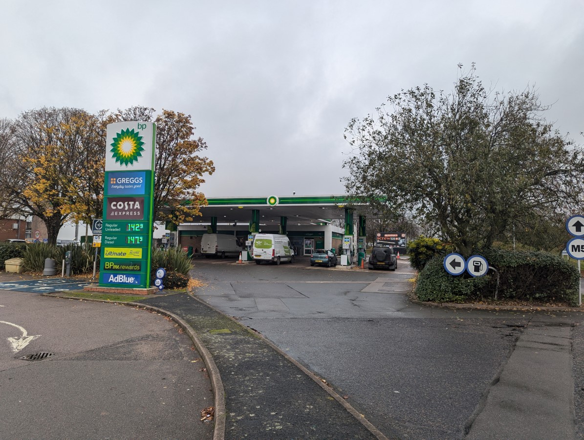 BP Petrol Station - M5 - Frankley Services - Northbound - Moto | AccessAble