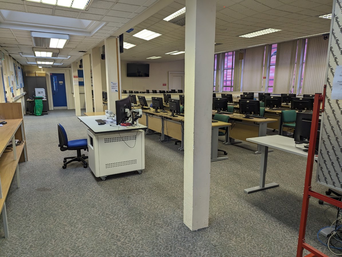 D410 - Multimedia and Video Lab | AccessAble