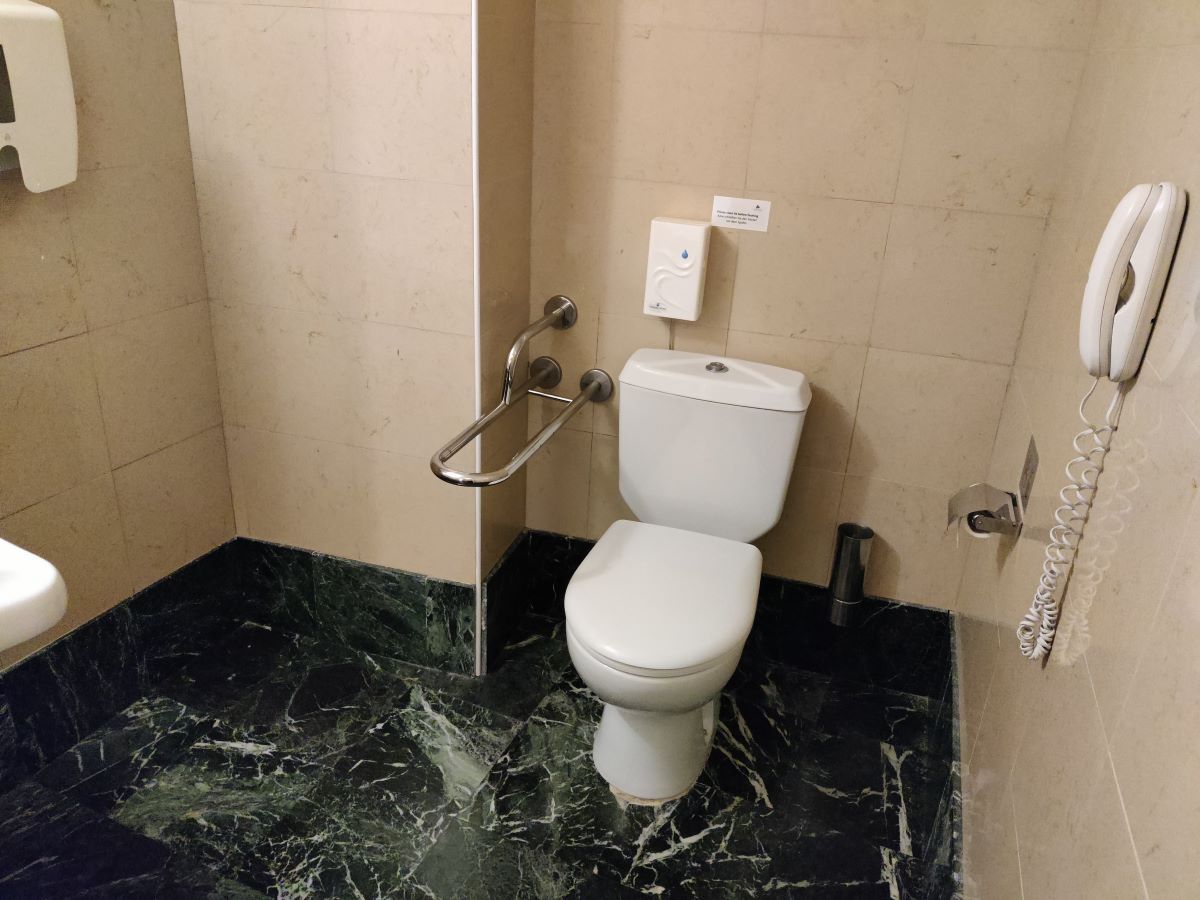 Atlantica Imperial Resort - Toilets with Adaptations for Disabled ...