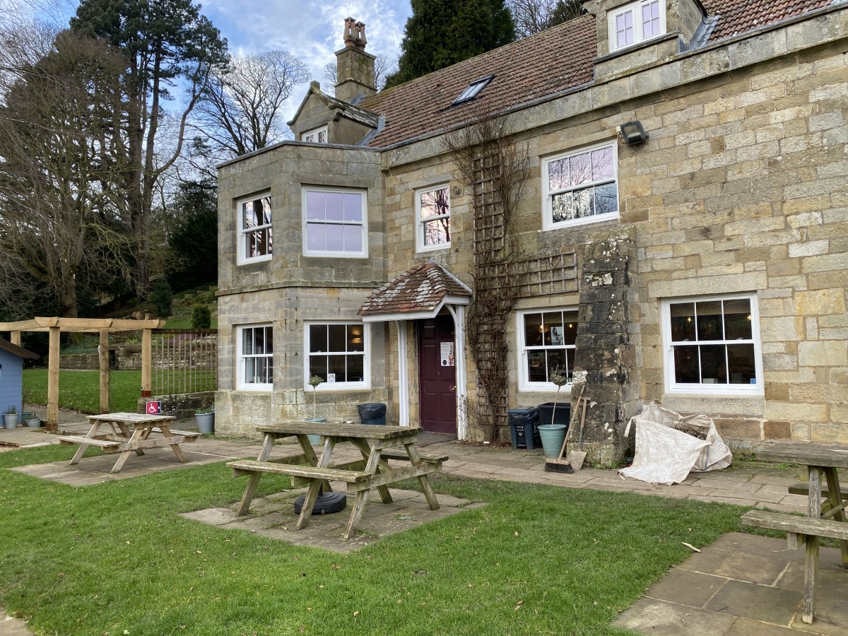 Danby Lodge National Park Centre - Park Life Café | AccessAble