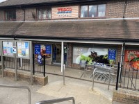 Tesco Ifield Express | AccessAble