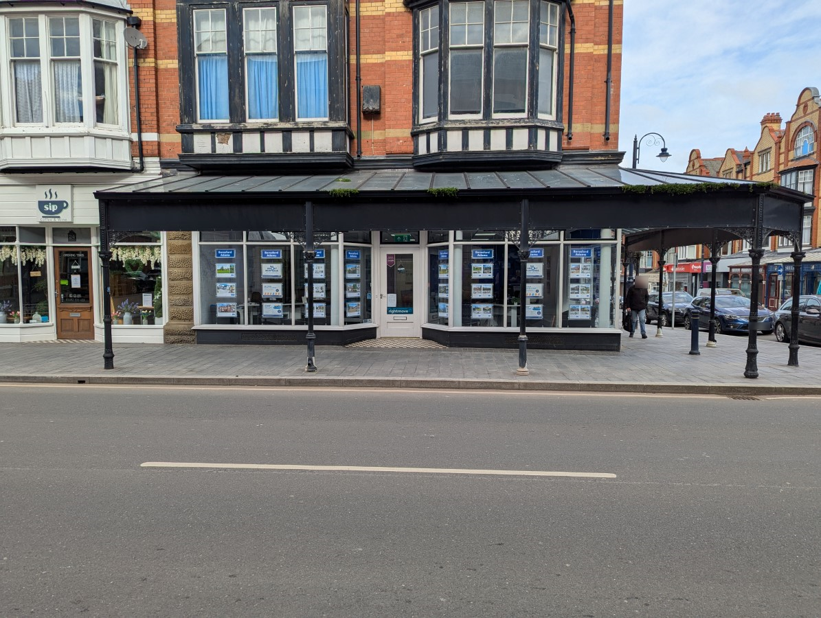 Beresford Adams - Colwyn Bay | AccessAble