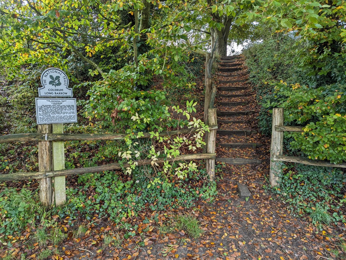 Coldrum Long Barrow - National Trust | AccessAble