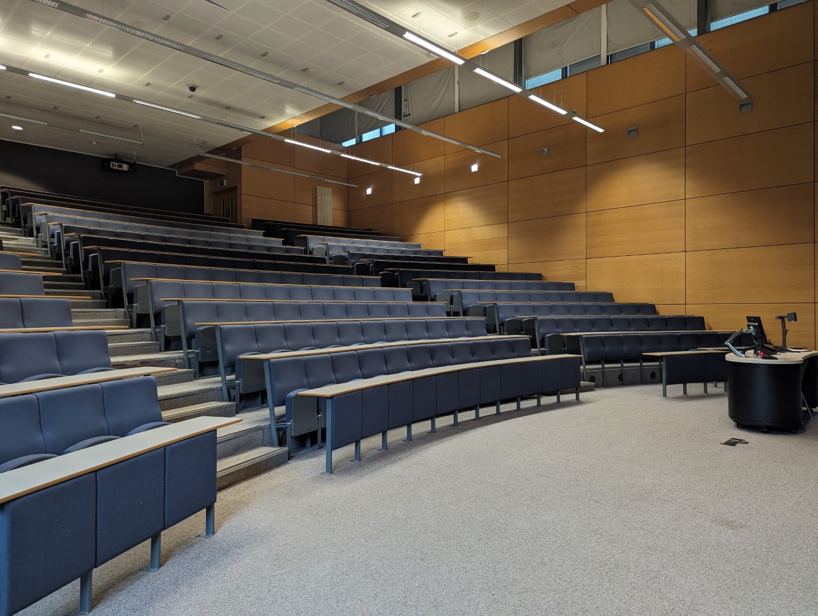 E1 - Lecture Theatre | AccessAble