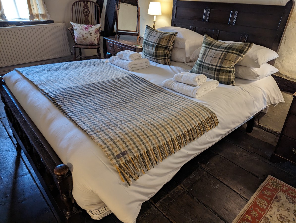 2 High Street - Bedrooms | AccessAble