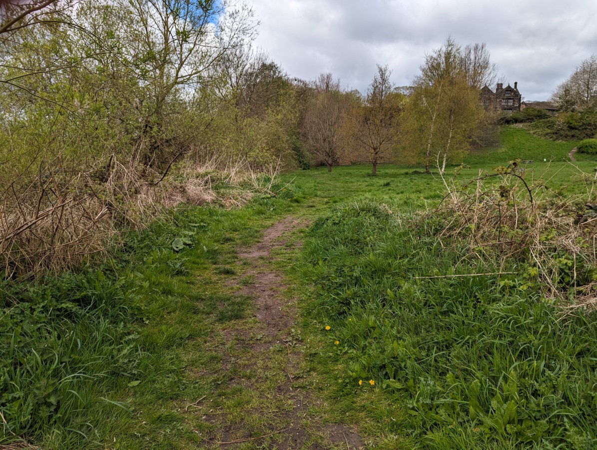 East Riddlesden Hall - Meadow Walk | AccessAble