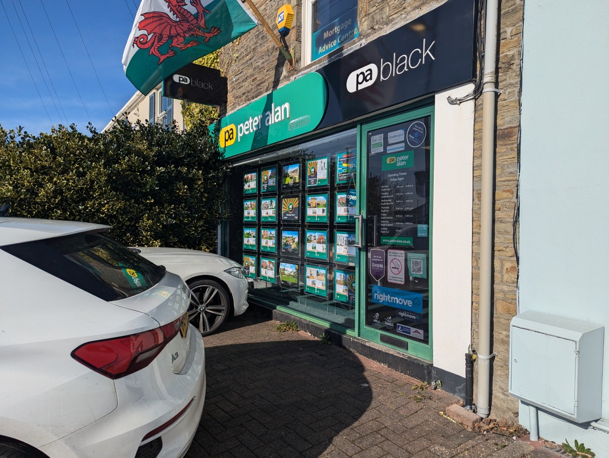 Peter Alan - Talbot Green | AccessAble