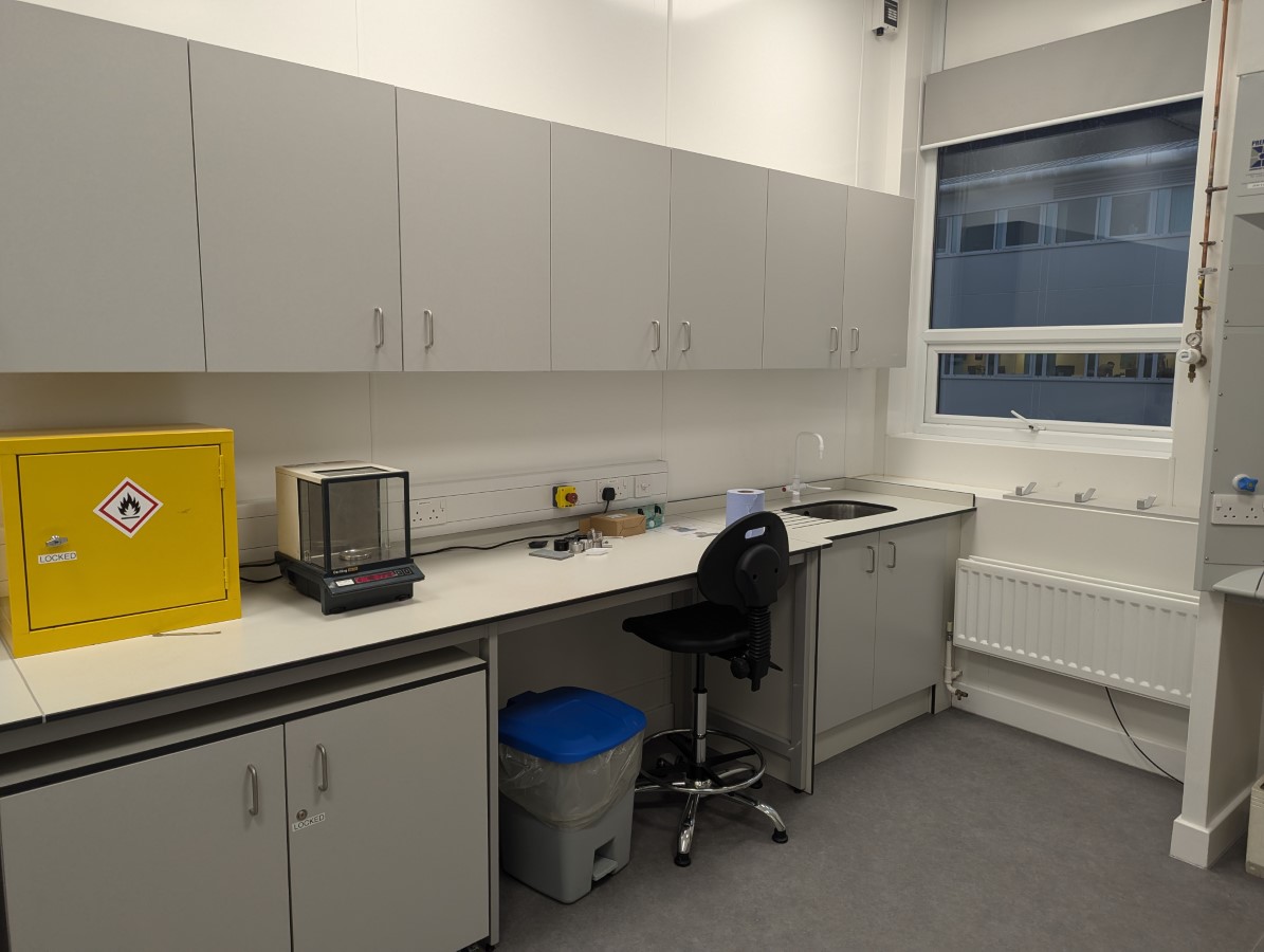 PH203 R | AccessAble