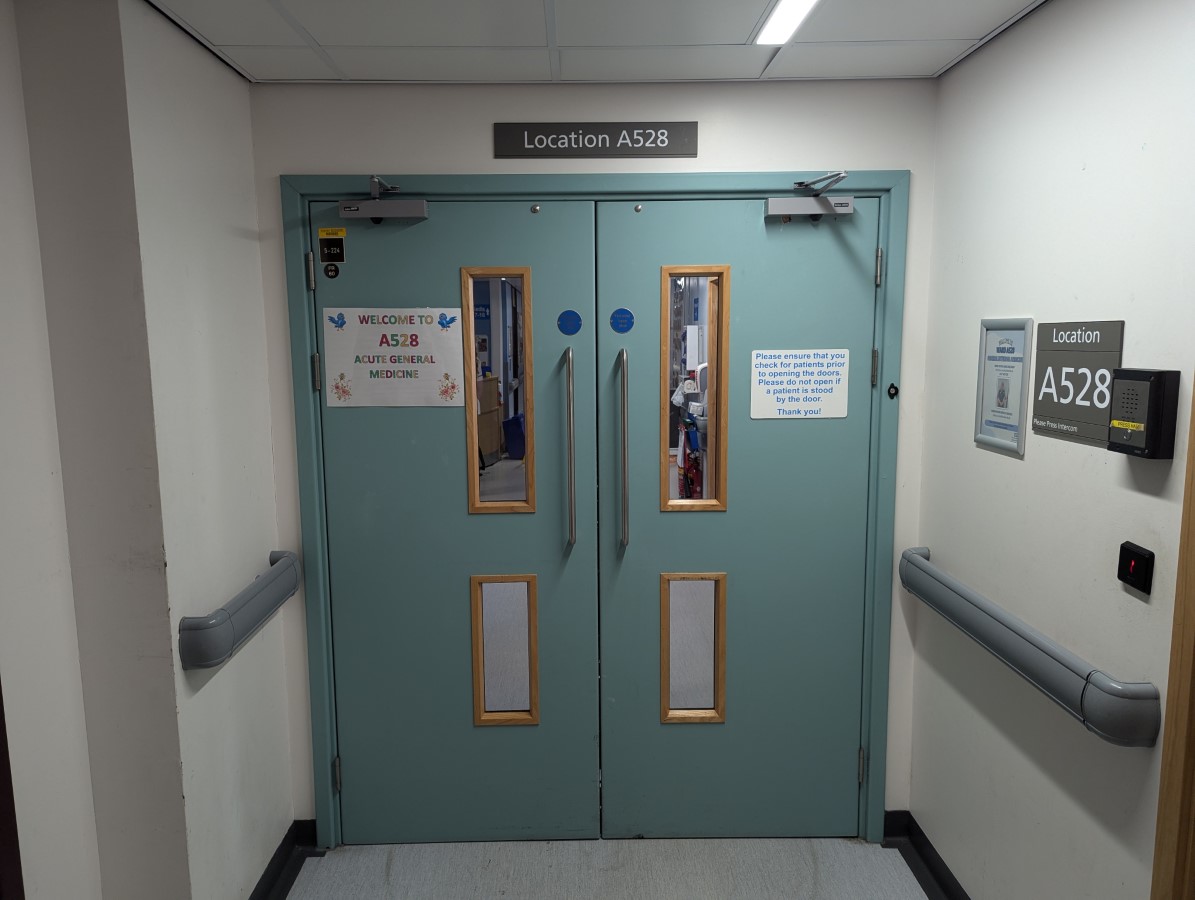 Ward A528 / Acute General Medicine | AccessAble