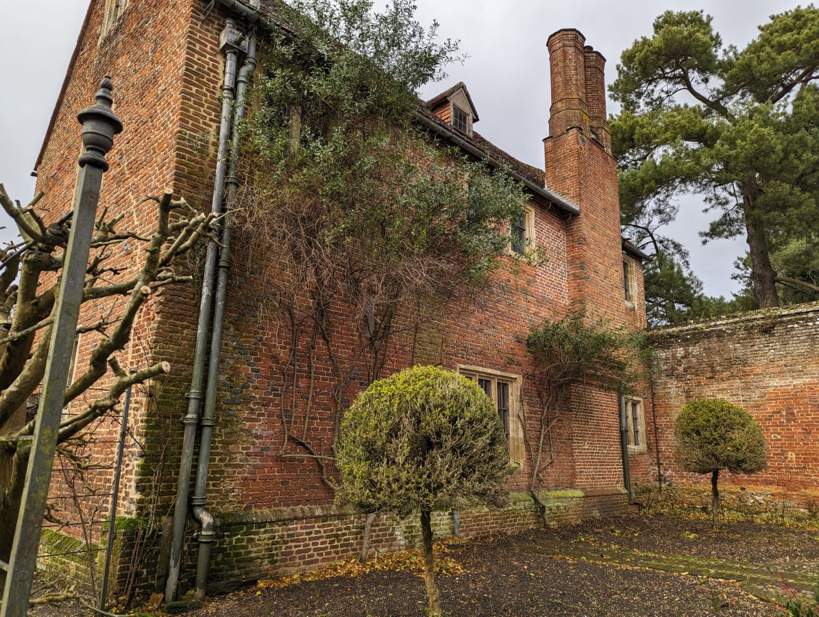 Greys Court - Cromwellian Building | AccessAble