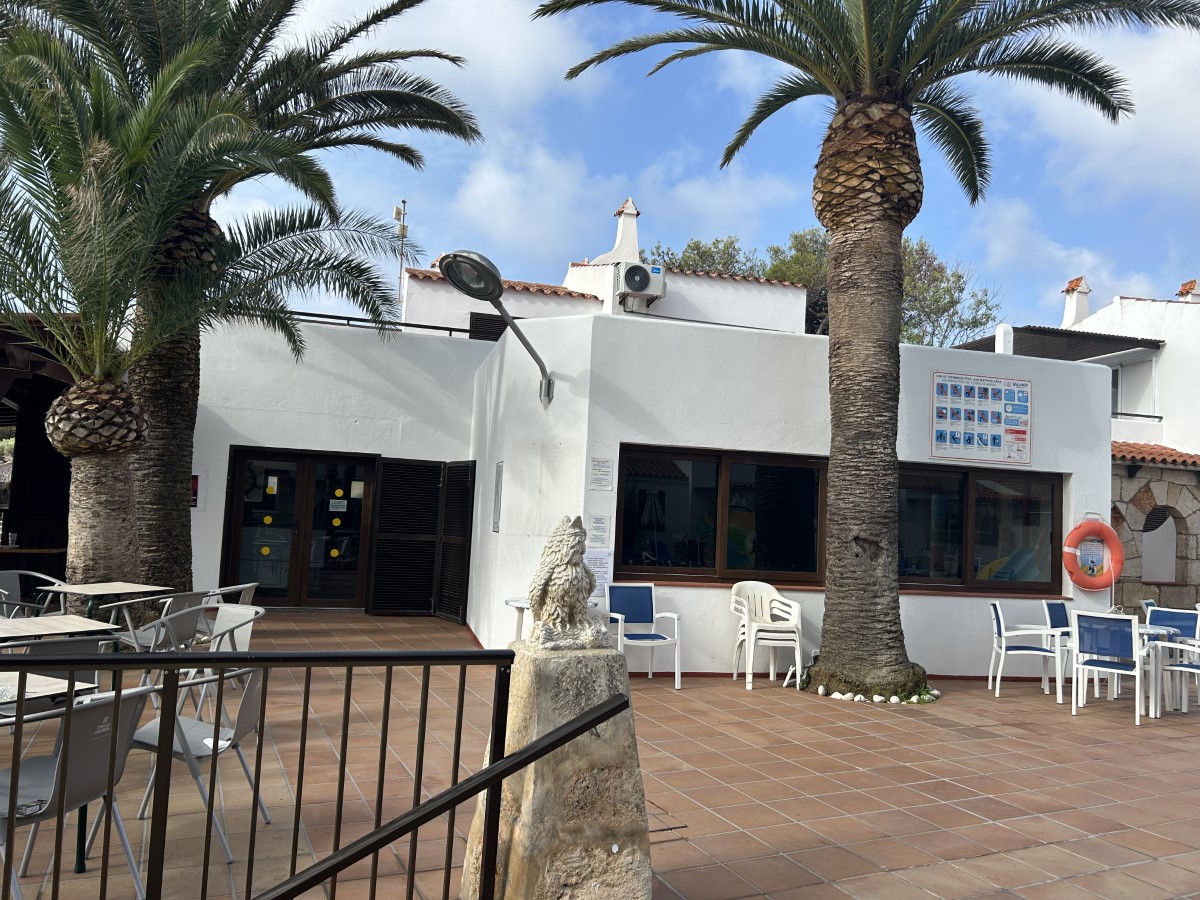Talayot Apartments - The Pool Bar | AccessAble