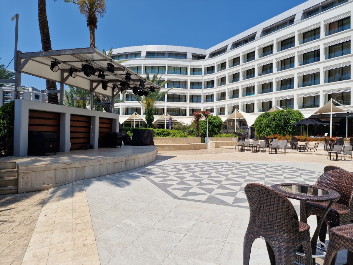 TUI Blue Grand Azur - Entertainment | AccessAble