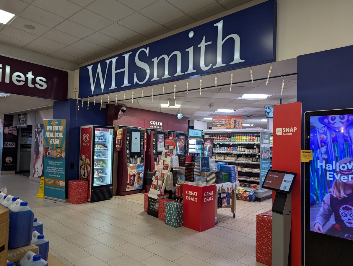 WHSmith - M1 - Watford Gap Services - Southbound - Roadchef | AccessAble