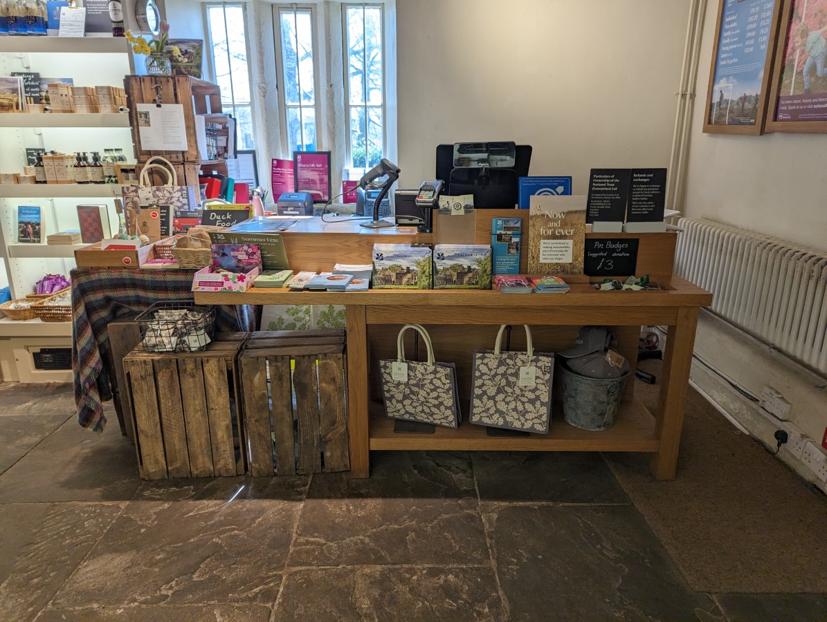 East Riddlesden Hall - Parking and Arrival | AccessAble