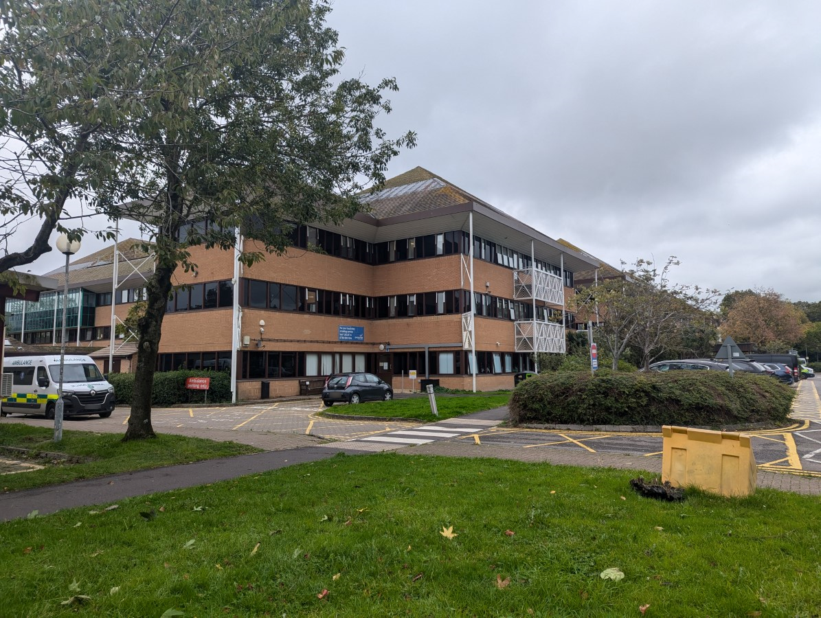 Getting To and Around Weston General Hospital | AccessAble