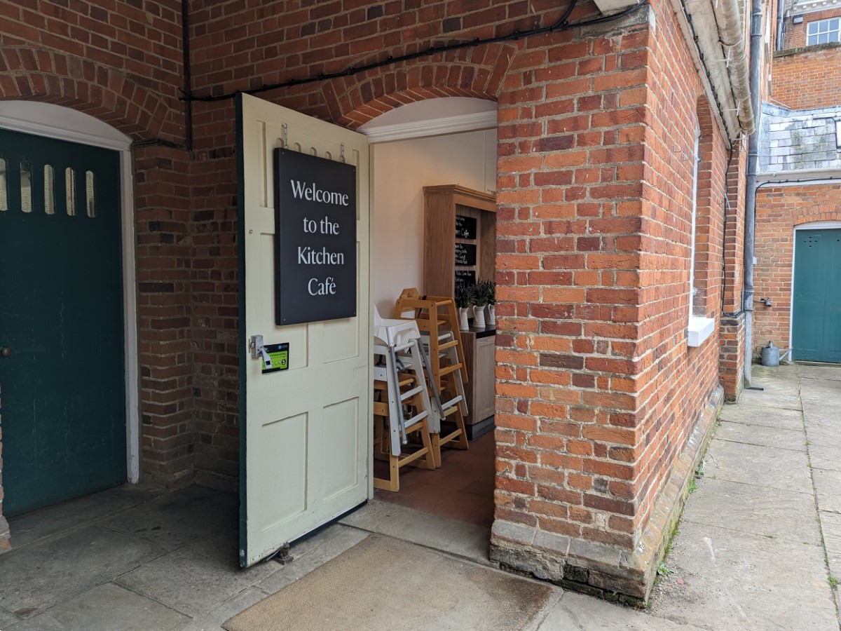 Hatchlands Park - Kitchen Café | AccessAble