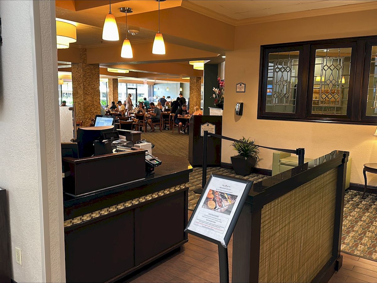 Rosen Inn at Pointe Orlando -Restaurants | AccessAble