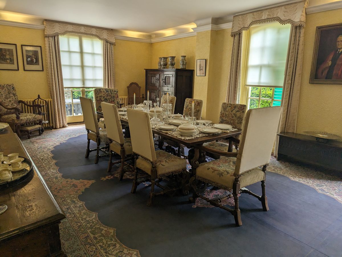 Nuffield Place - House and Garden - National Trust | AccessAble