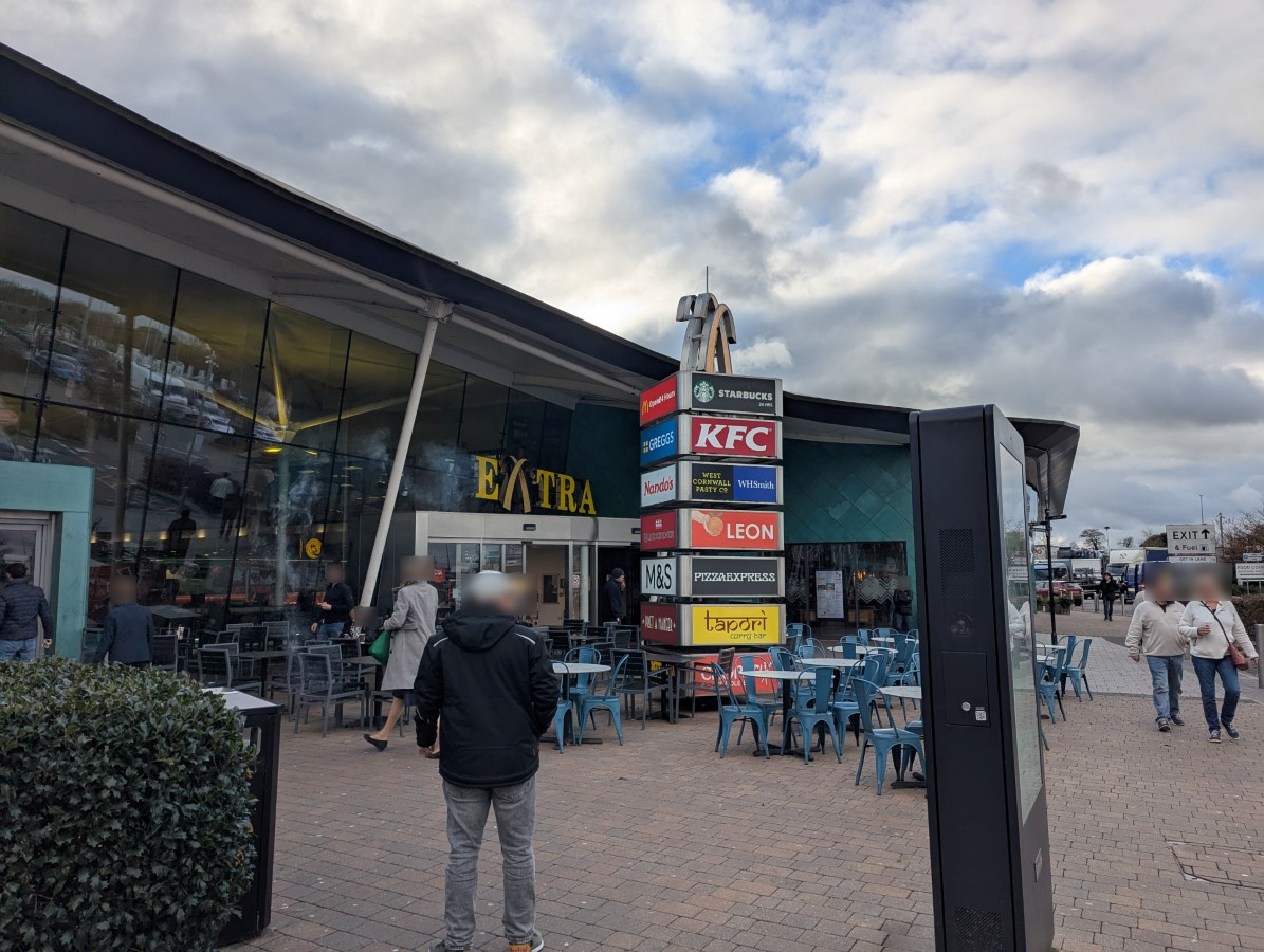 M25 - Cobham Services - EXTRA | AccessAble