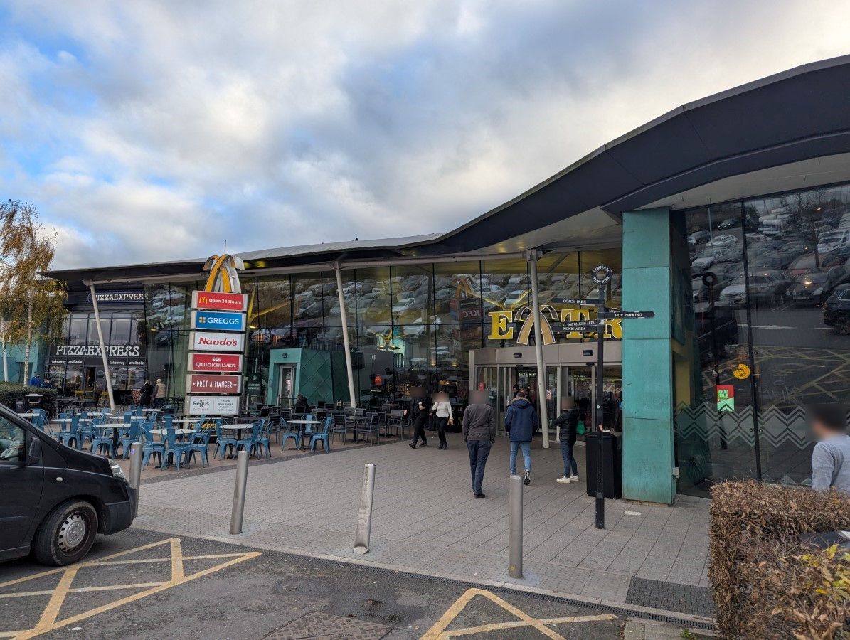 M25 - Cobham Services - EXTRA | AccessAble