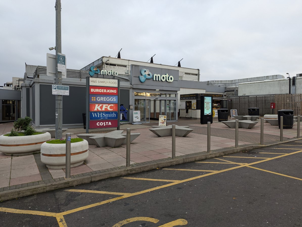 M1 - Toddington Services - Northbound - Moto | AccessAble