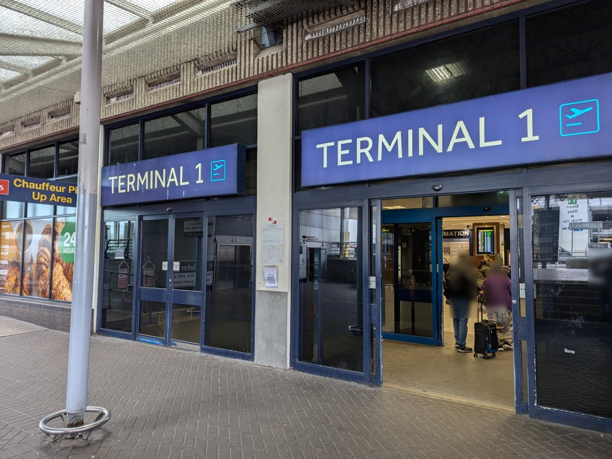Terminal 1 - Meeting Arriving Passengers | AccessAble
