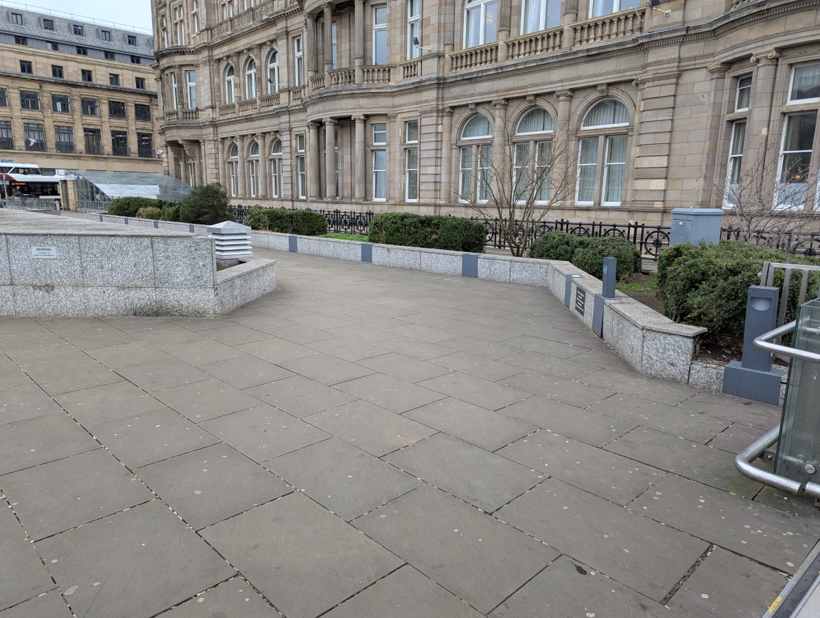 Waverley Station to George Square (via Old College and EUSA, Potterrow ...