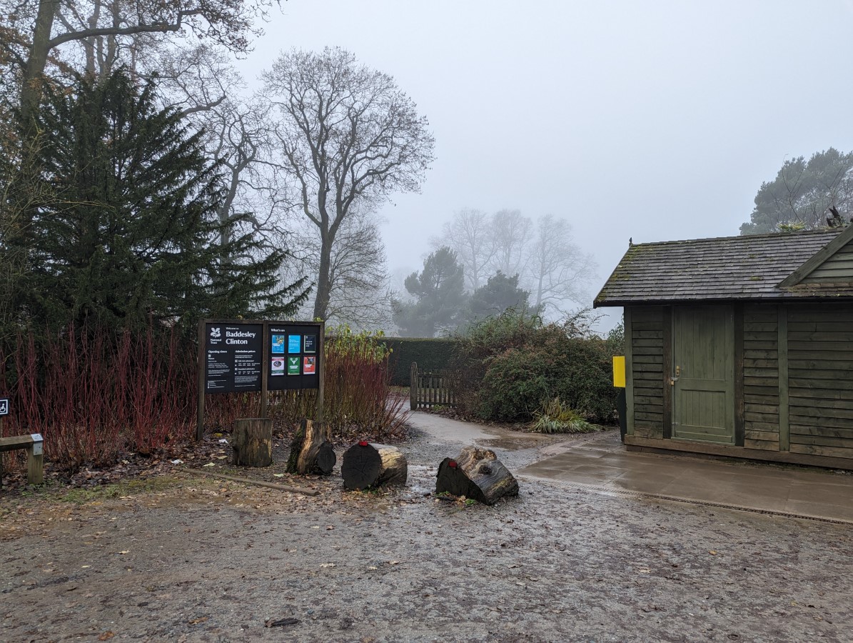 Baddesley Clinton - Parking and Arrival | AccessAble