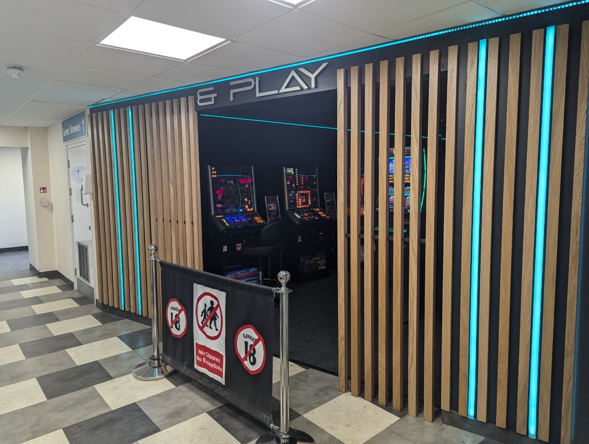 & Play Gaming Lounge 1 - A1(M) - Blyth Services - Moto | AccessAble