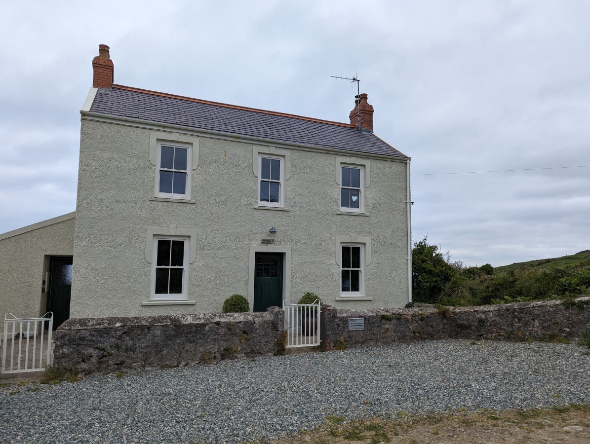 Castell Farmhouse - National Trust | AccessAble