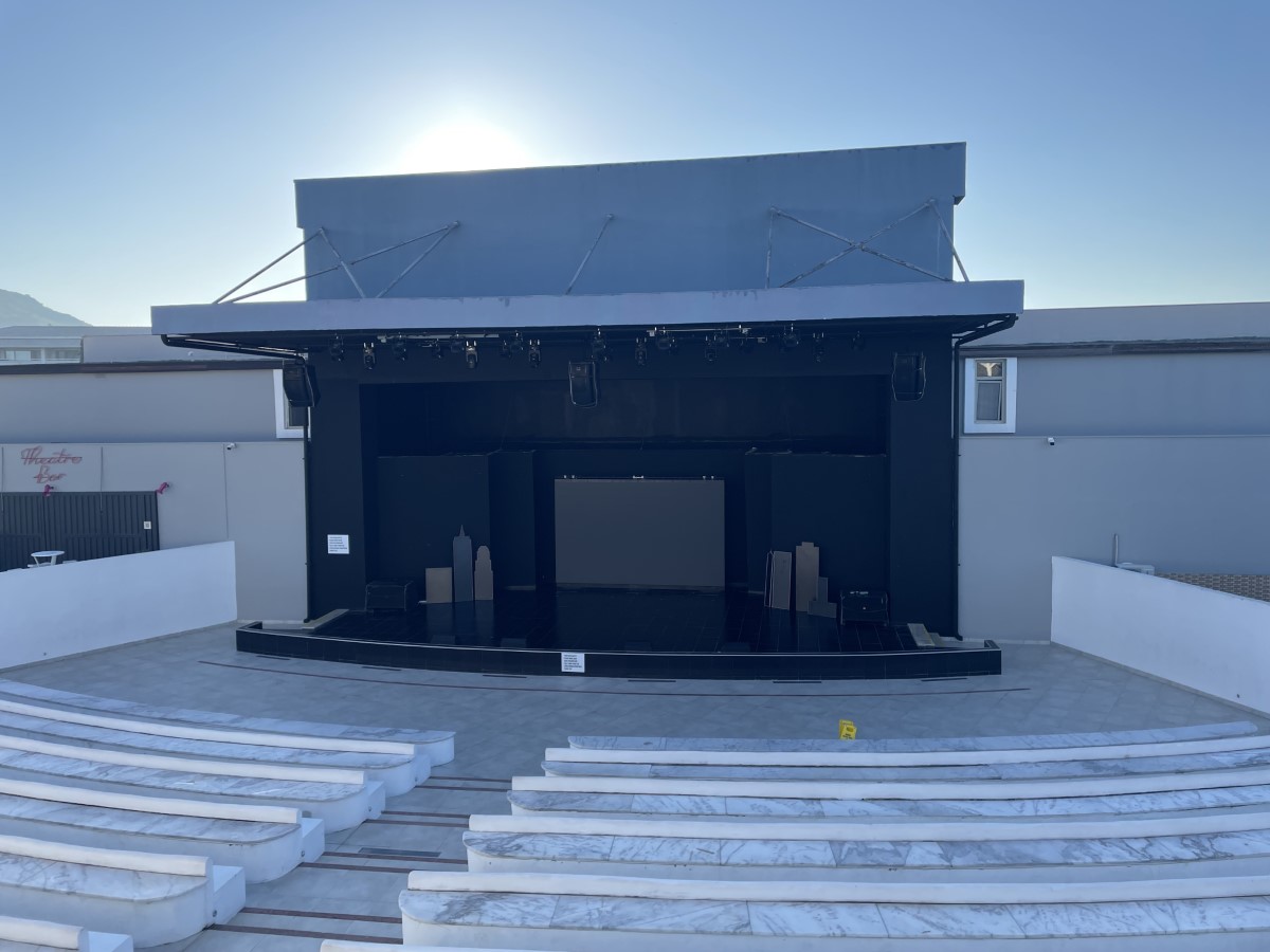 Holiday Village Turkey - Amphitheatre Entertainment | AccessAble