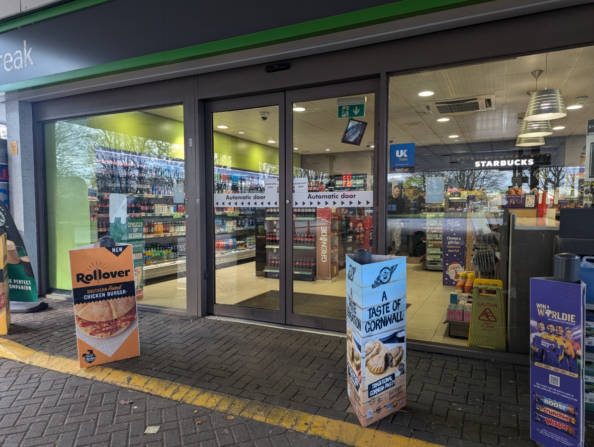 Welcome Break Petrol Station - M1 - London Gateway Services - Welcome ...