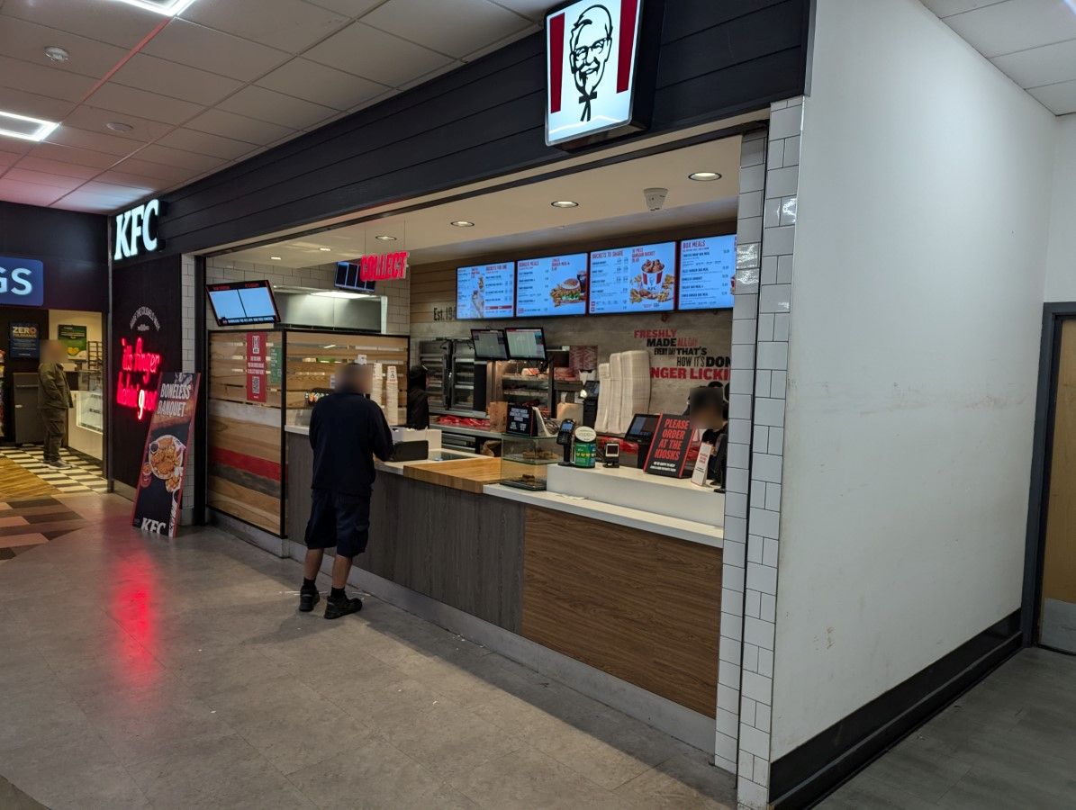 KFC - M5 - Exeter Services - Moto | AccessAble
