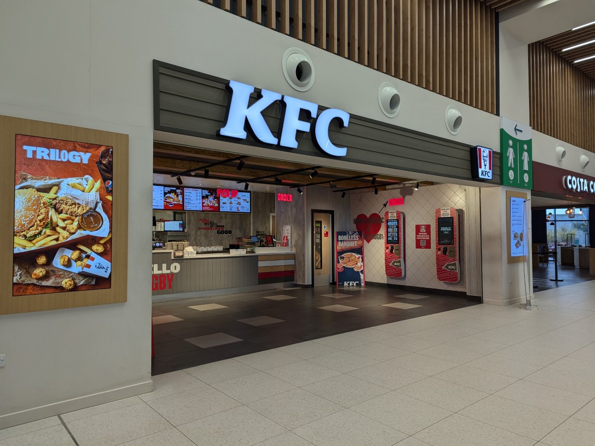 KFC - M6 - Rugby Services - Moto | AccessAble